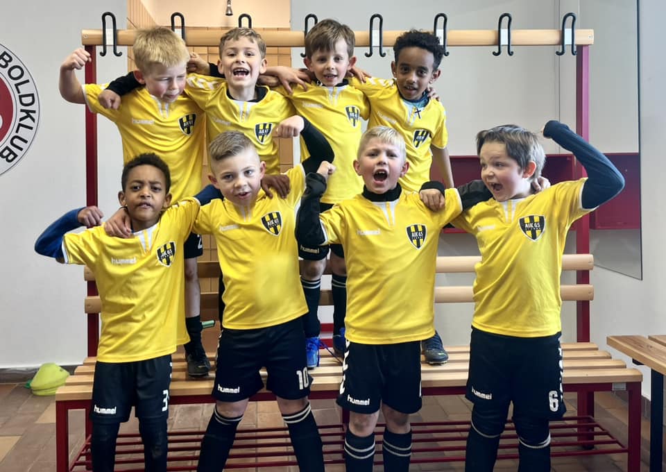 Webshop | AIK 65 Strøby Fodbold I Bestil klubtøj med logo her ⚽